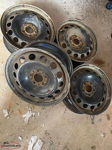 Wtb 17 Dodge dually rims - Pasadena, Newfoundland Labrador | NL Classifieds