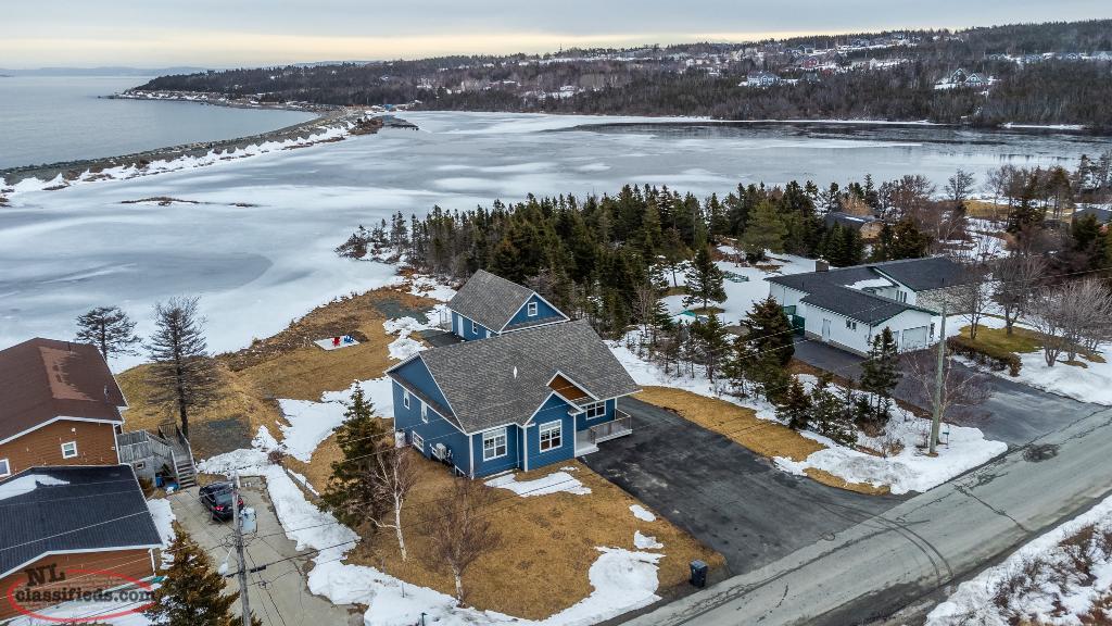 MODERN BUNGALOW WITH OCEAN VIEWS & POND ACCESS - Conception Bay South ...