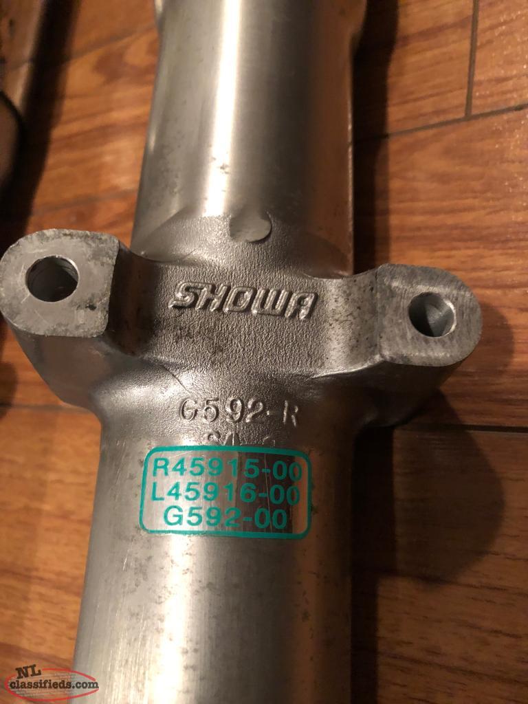 "STOCK" Harley-Davidson 46482-00 Showa Suspension Fork Sliders OEM $50. ...