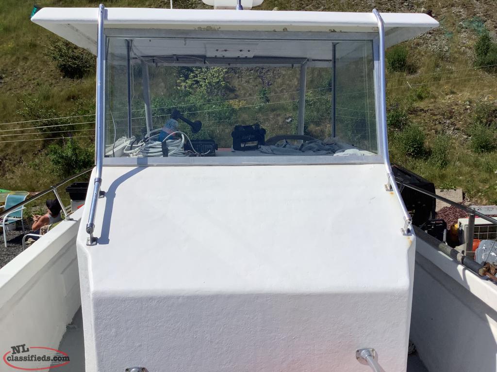 28.5 ft Deep v boat - Fox Harbour, Newfoundland Labrador | NL Classifieds