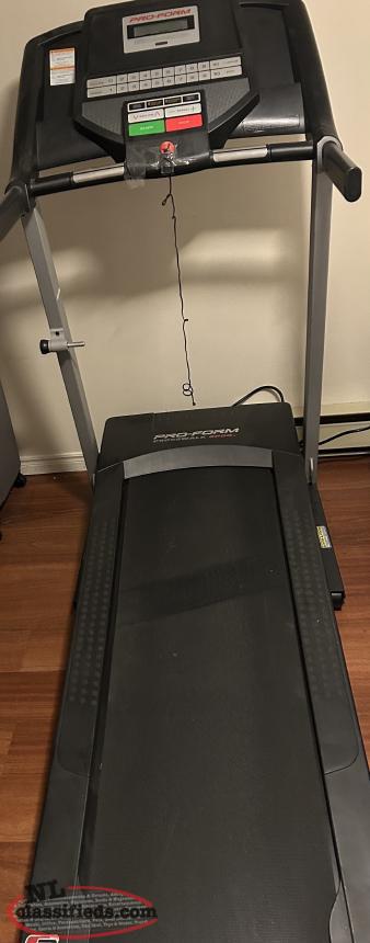 Pro- Form 400 Treadmill - Patrick’s Cove, Newfoundland Labrador | NL ...