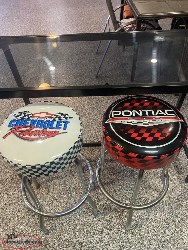 swivel stools and table - Middle Cove, Newfoundland Labrador | NL ...