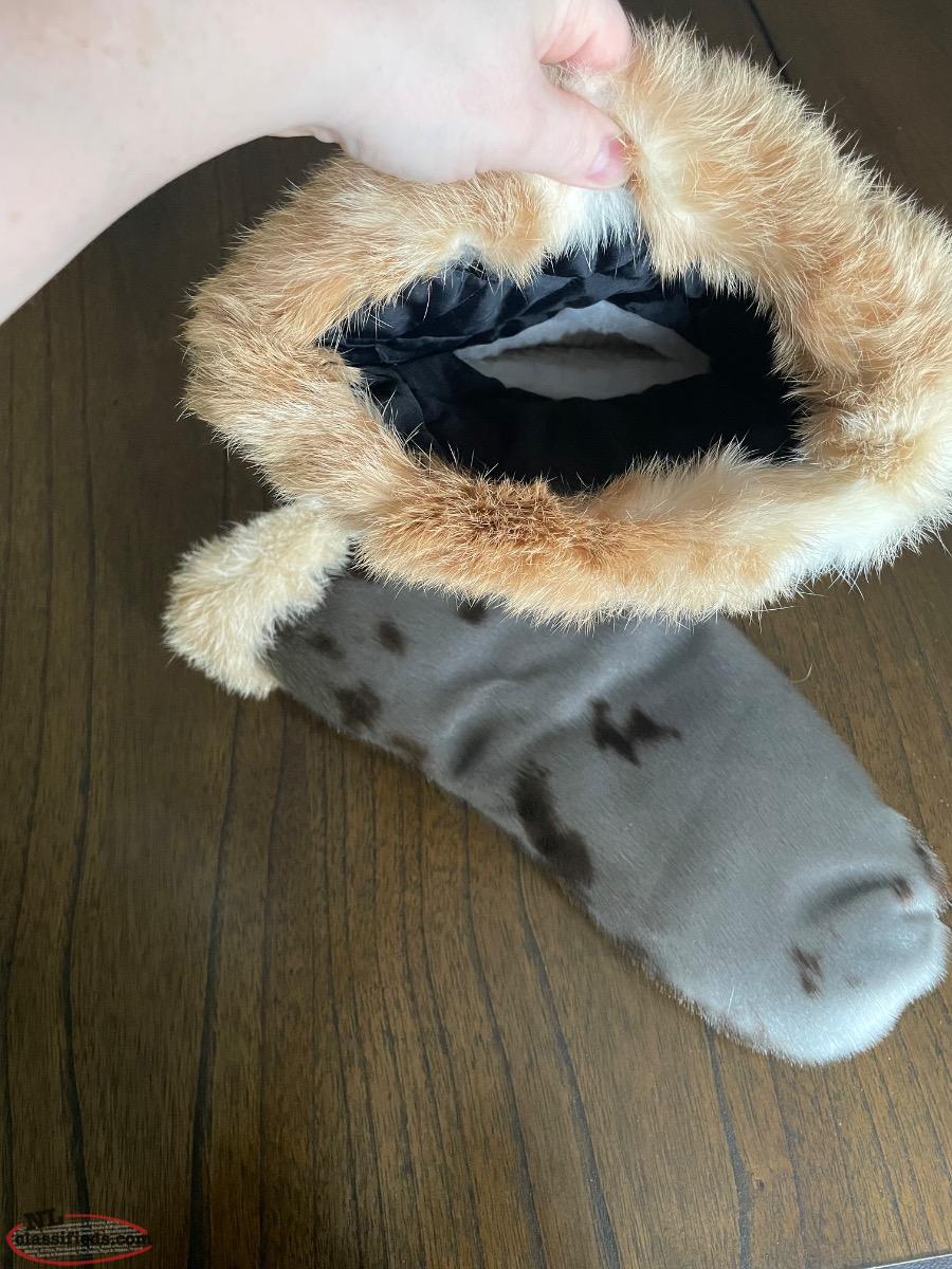 Authentic Seal Skin Mittens Womens - Northern Arm, Newfoundland ...